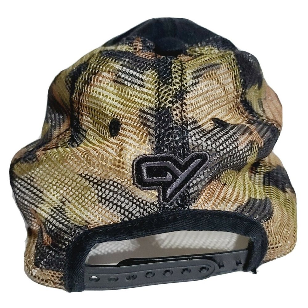 Chris Young Singer Camo Snapback Trucker Hat - Gem